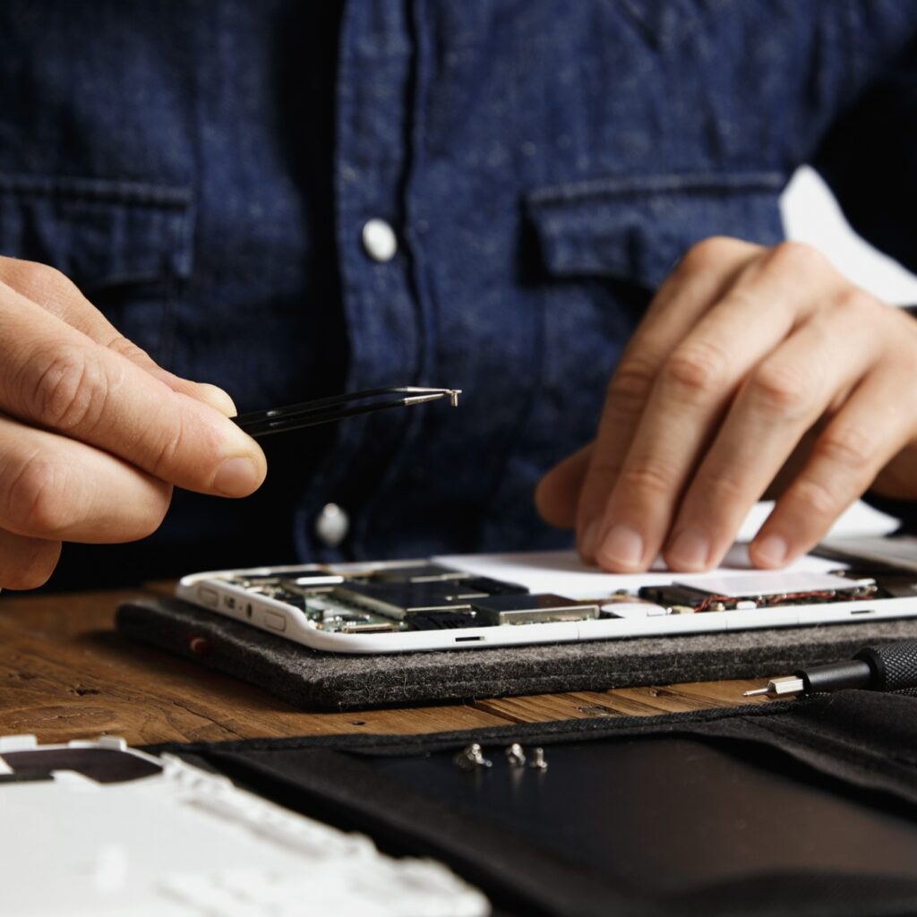 Tablet Repair Services - Subnet1